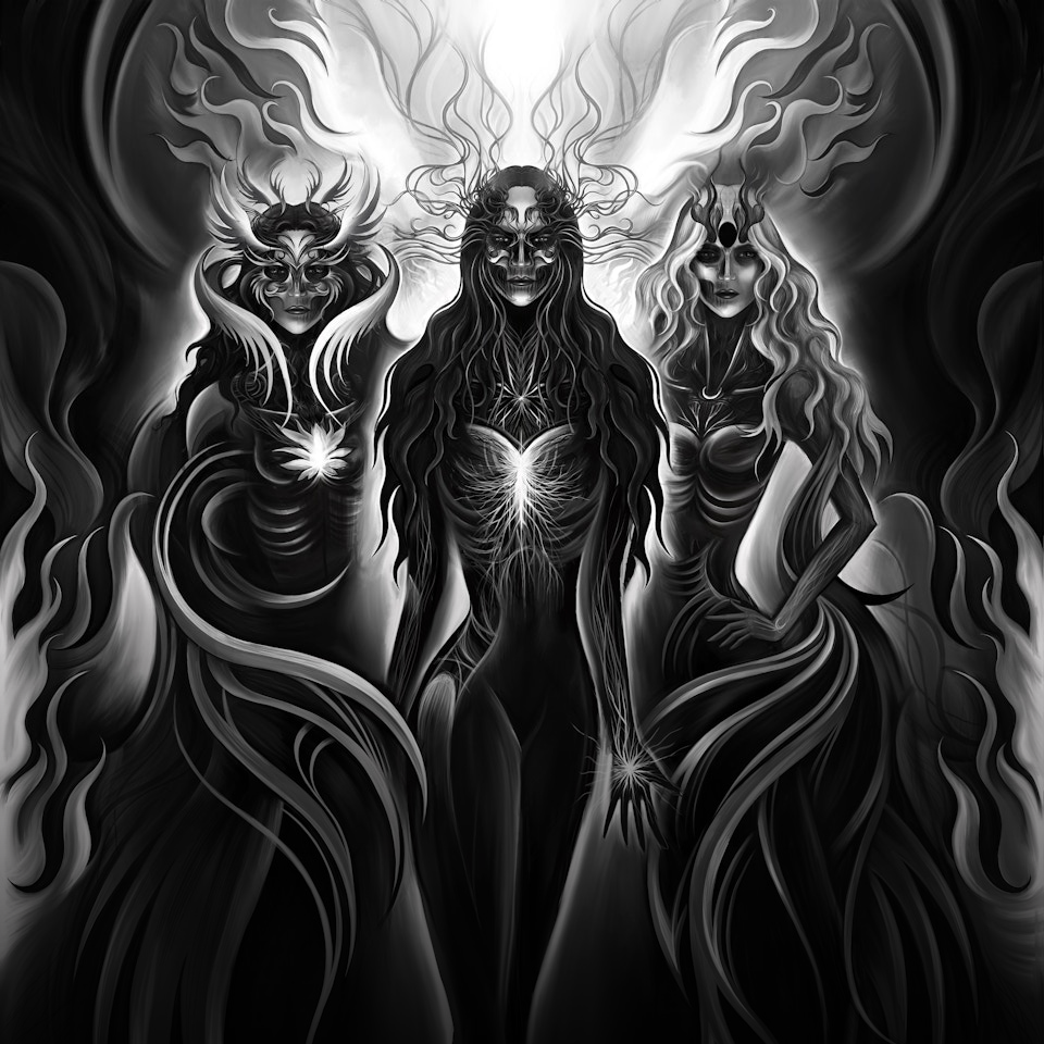 Dark Goddesses II #6/100 | Foundation